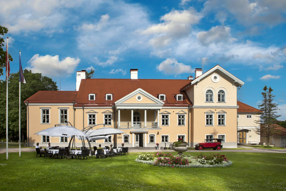 Kartanoiden luvattu maa - The Baltic Guide Online